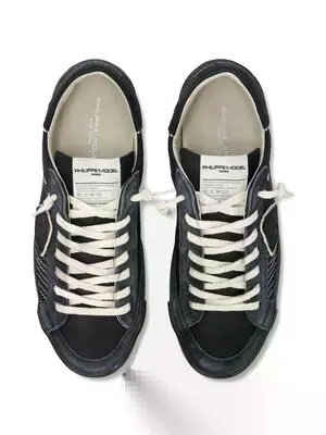 Philippe Model Prsx Suede-panelled Low-top Sneakers - Black