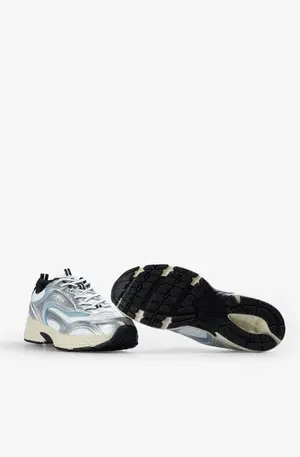 SCALPERS Thunder Sneakers - Silver