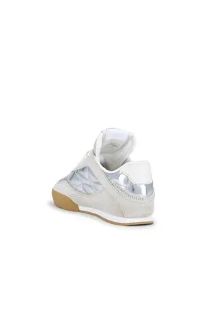 Chloé Kick Sneaker