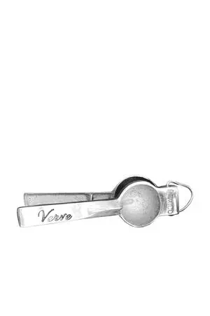 VERVE CULTURE Hand Juicer In Metallic - Silver