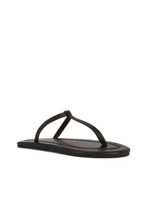 ST. AGNI T Slide Sandal