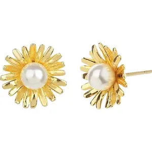 BEARFRUIT JEWELRY Flora Pearl Stud Earrings - Gold