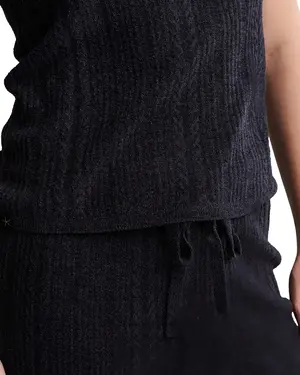Barefoot Dreams Cozychic Ultra Lite Cable Knit Ankle Pants