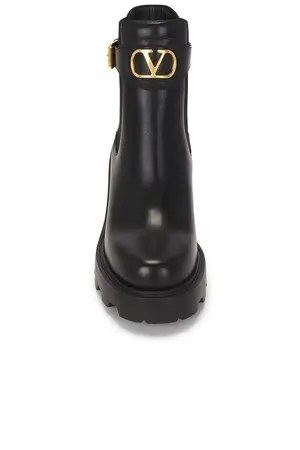 Valentino Garavani Vlogo Signature Beatle Boot
