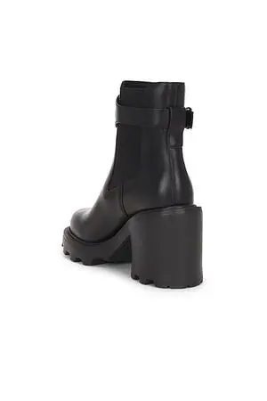 Valentino Garavani Vlogo Signature Beatle Boot