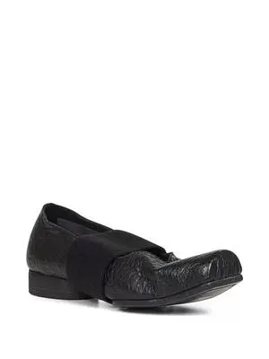 UMA WANG Elasticated-band Leather Pumps - Black