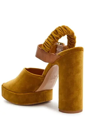 Chloé Aria Suede Platform Sandals - Gold
