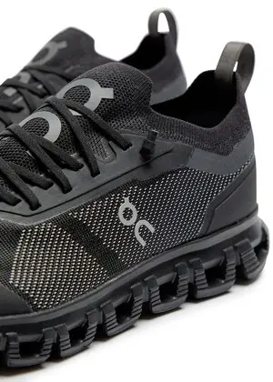 On Cloud 6 Versa Panelled Mesh-knit Sneakers - Black