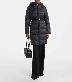 Max Mara Quilted Down Coat With Belt - Black