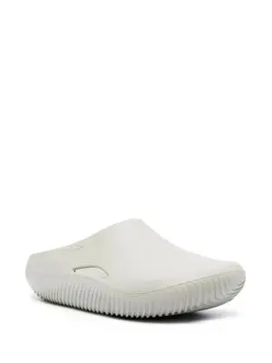 CROCS Mellow Recovery Clog Slippers - Grey