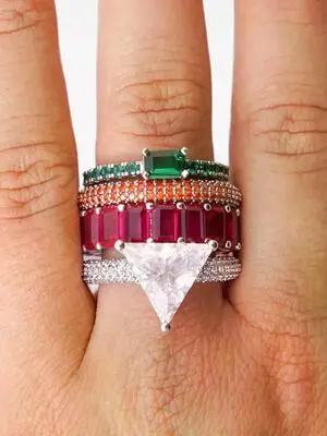 IZABEL DISPLAY Mega Triangle Pavé Ring - Silver
