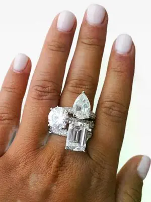 IZABEL DISPLAY Round Stone Ring Silver