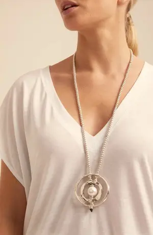UNODE50 Pearl Drop Pendant