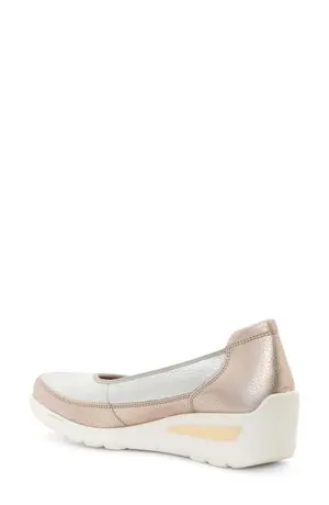 ARA Zinnia Wedge Loafer - Sand Metallic/cream