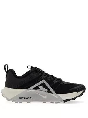 Nike Wildhorse Sneakers