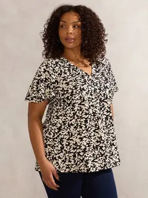 Live Unlimited V Neck T-shirts For Women