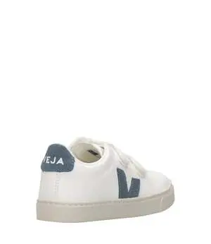 VEJA Low Top Sneakers