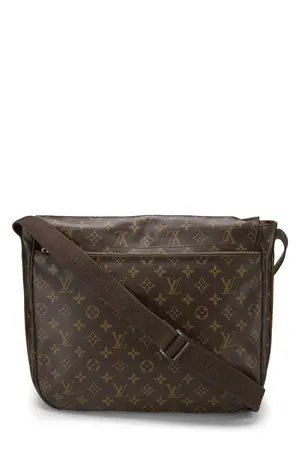 LOUIS VUITTON Monogram Messenger Beaubourg