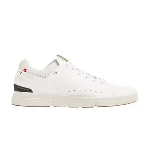 On The Roger Centre Court Sneakers