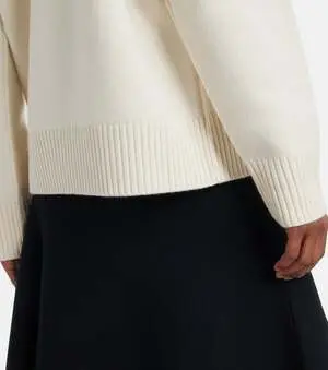 Ami De Cœur Virgin Wool Sweater - White
