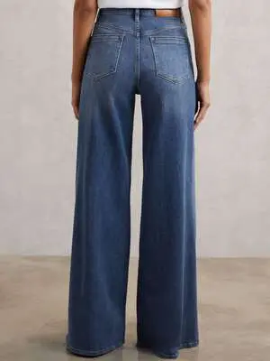 REISS Bella Patch Pocket Wide Leg Jeans - Mid Blue