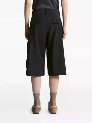 Peserico Pleated Cargo Knee-length Shorts