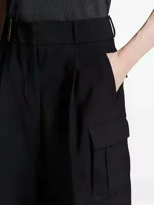 Peserico Pleated Cargo Knee-length Shorts