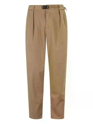 WHITE SAND Buckle-fastening Pleated Trousers