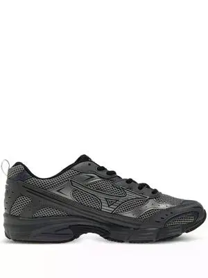 Mizuno Low Top Shoes For Women