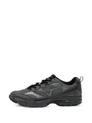 Mizuno Mxr Low-top Sneakers - Black