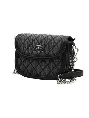 LA CARRIE Quilted Shoulder Bag