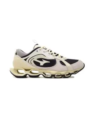 Mizuno Athletic Sneakers