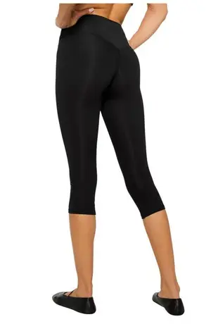 FABLETICS Pureluxe High-waisted Tlc Capri - Black
