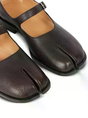 MAISON MARGIELA Tabi Mary Jane Loafers - Brown
