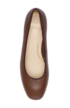 ARA Gypsum Block Heel Pump - Brown