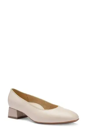 Designer Flat Pumps