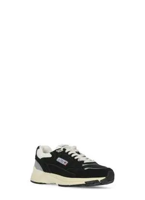 AUTRY Pebbled Leather Sneakers - Black