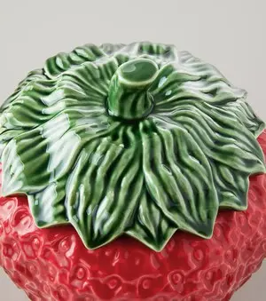 BORDALLO PINHEIRO Strawberries Large Ceramic Tureen - Multicoloured