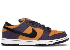 Nike Dunk Low Sneakers