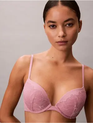 Calvin Klein Perfectly Fit Lace Push Up Plunge Bra - Soft Mauve