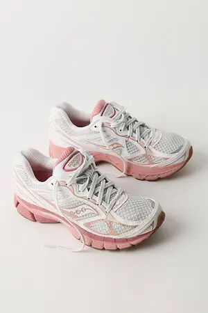 Saucony Progrid Guide 7 Sneakers - White/peach