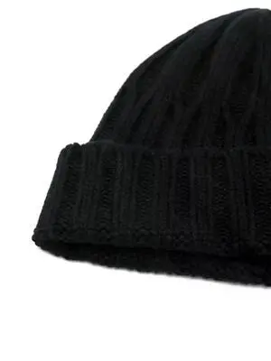 FILERIA Ribbed Cashmere Beanie