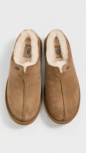 UGG Neuman Slippers - Chestnut