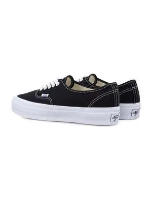 VANS Low Top Sneakers - Black