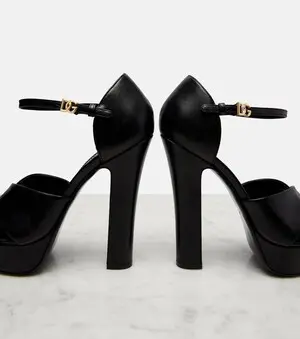 Dolce & Gabbana Leather Platform Sandals - Black