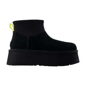UGG Classic Mini Dipper Ankle Boots - Black