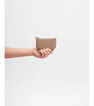 Cuyana Leather Card Holder - Cappuccino