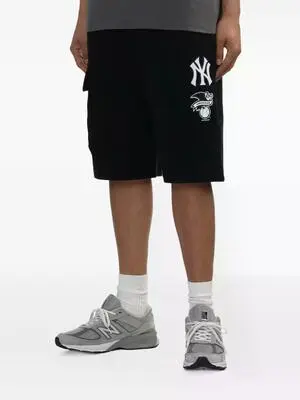 New Era Yankees Logo Cargo Shorts