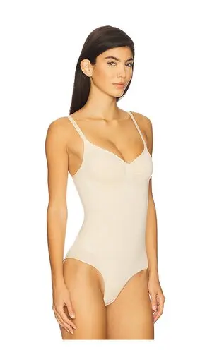 SKIMS Seamless Sculpt Bodysuit Brief - Sand