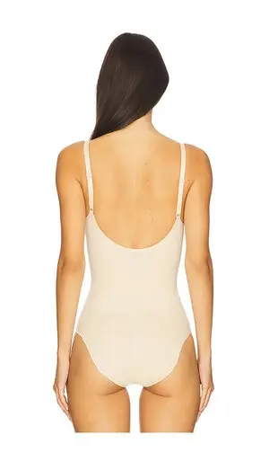 SKIMS Seamless Sculpt Bodysuit Brief - Sand